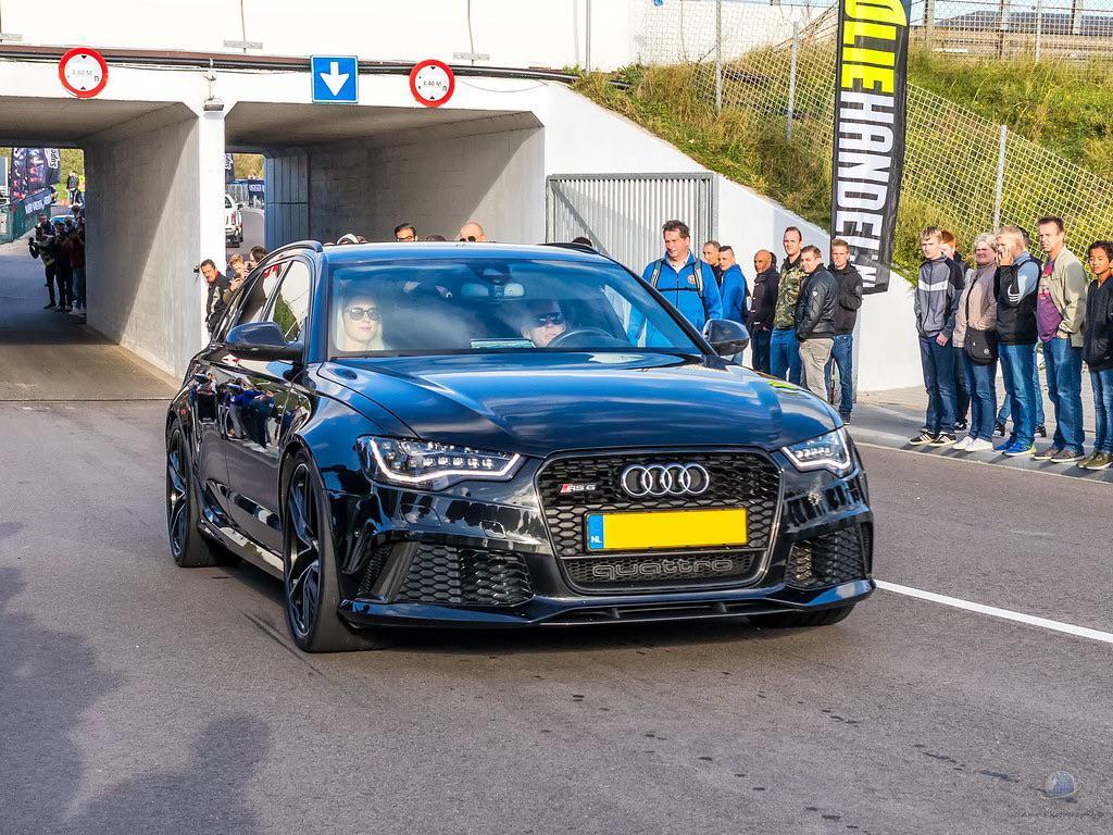 Audi RS6 Avant | Scrolller