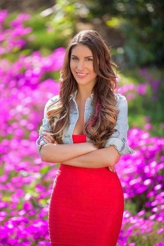 August Ames Scrolller