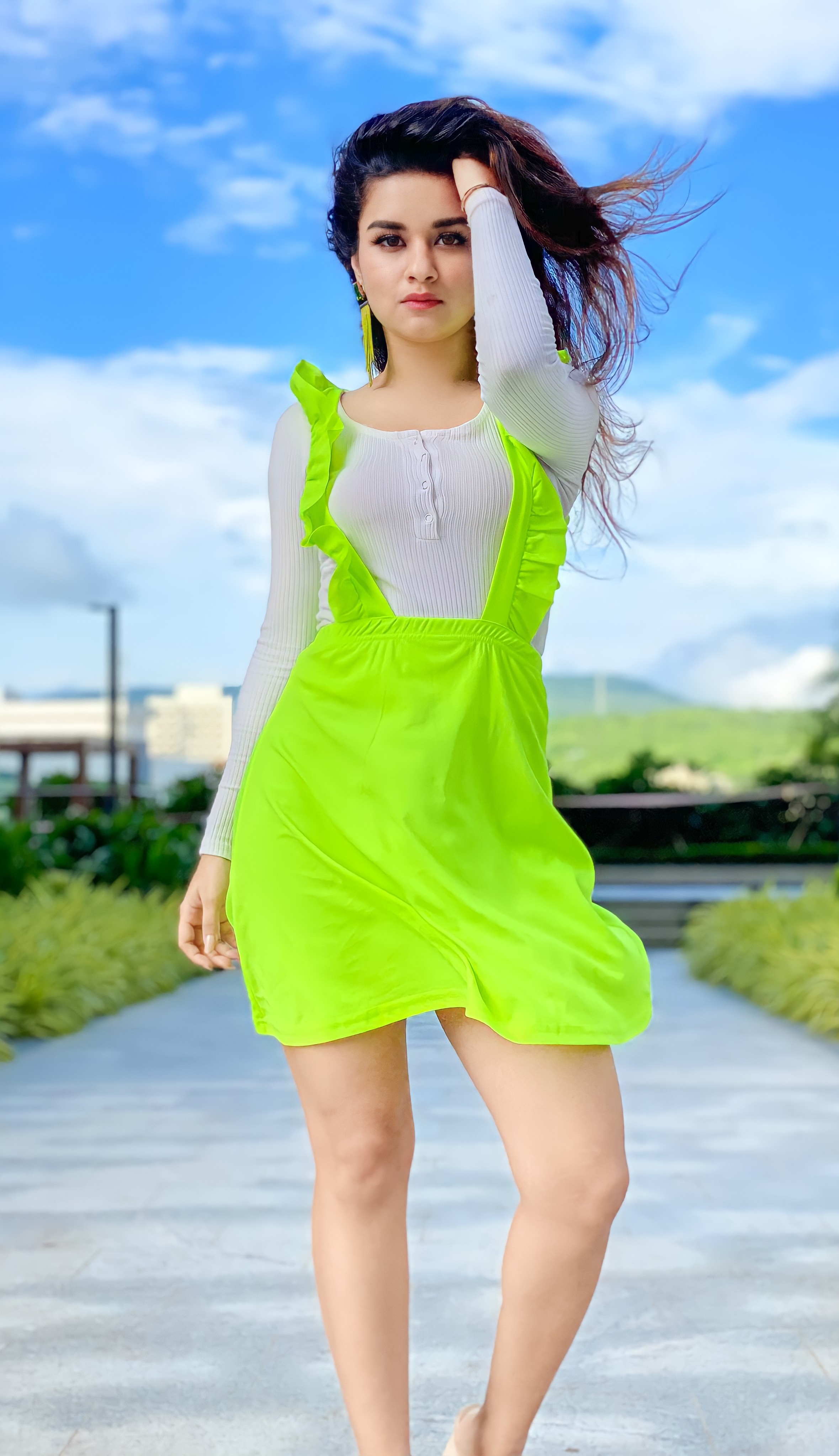 Avneet Kaur HQ ️ | Scrolller
