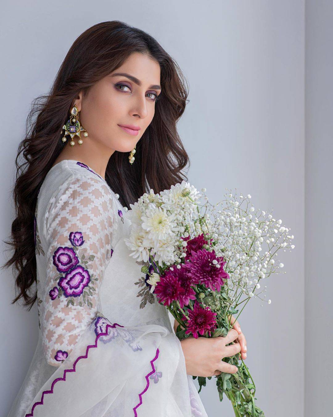 Ayeza Khan | Scrolller