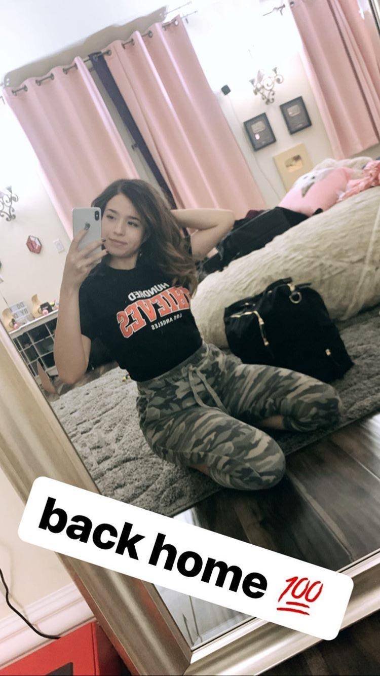 Back home | Scrolller