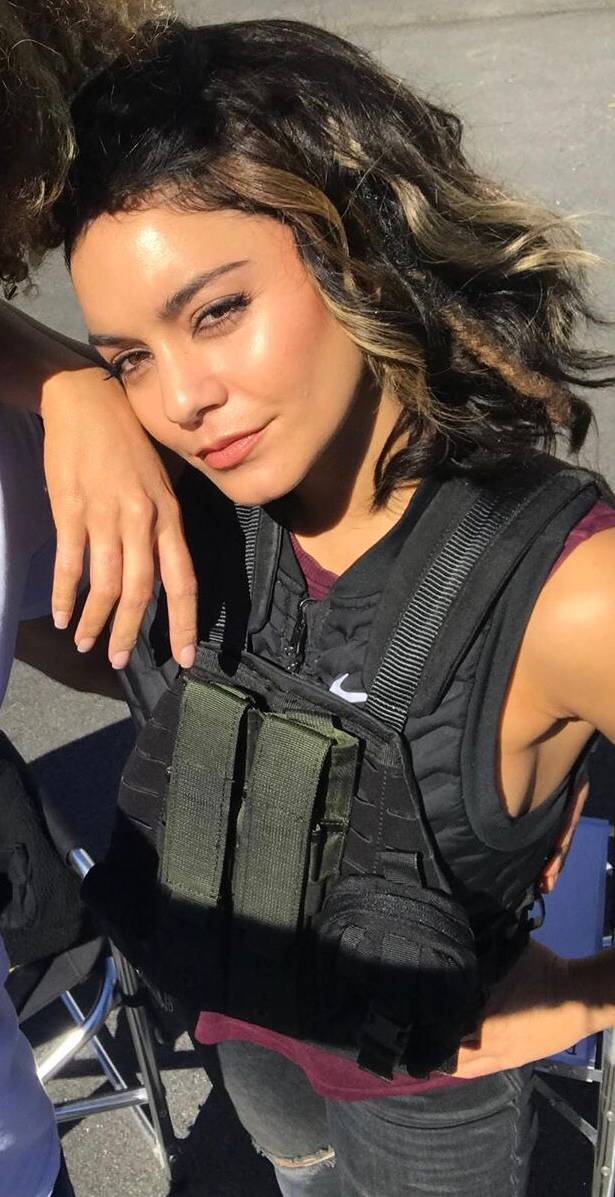 Badass with a bit of sideboob | Scrolller