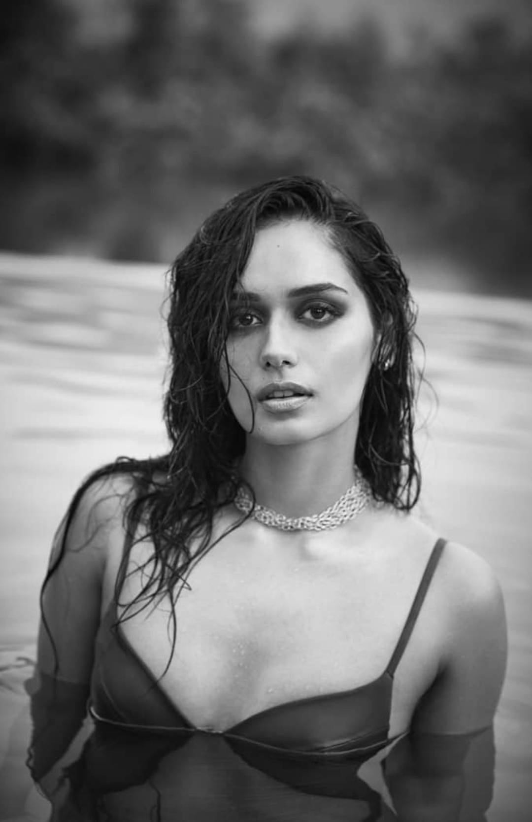 Banging Manushi Chillar in the pool would be absolutely heavenly | Scrolller