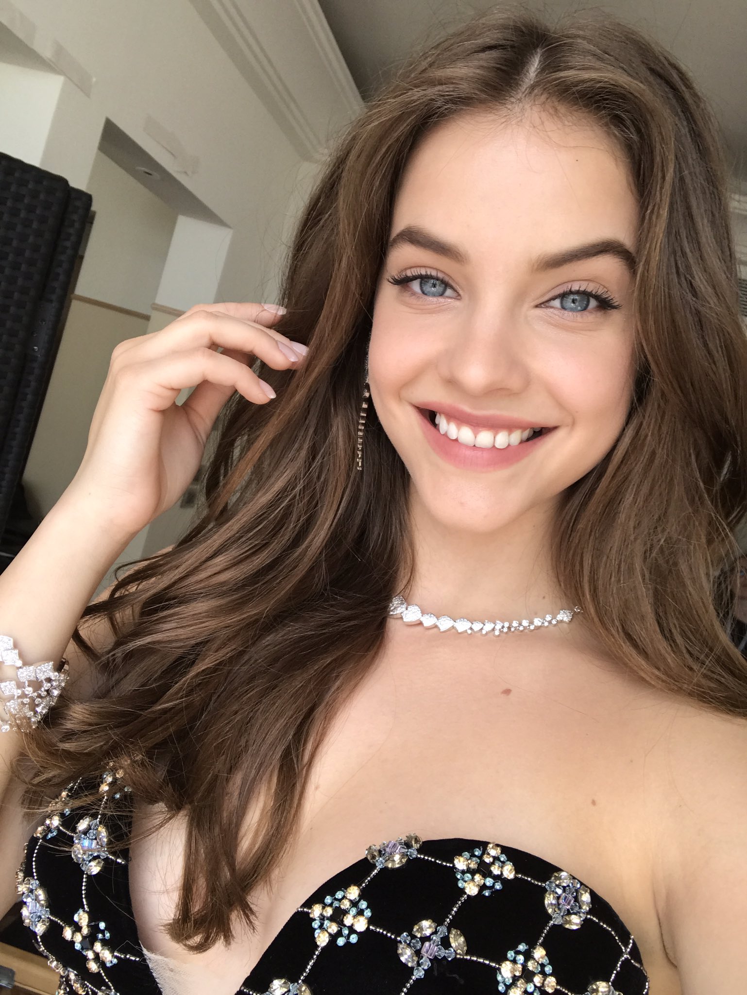 Barbara Palvin | Scrolller