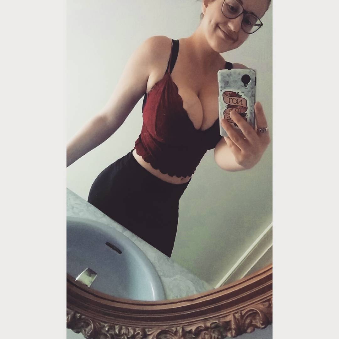 Barely contained. | Scrolller