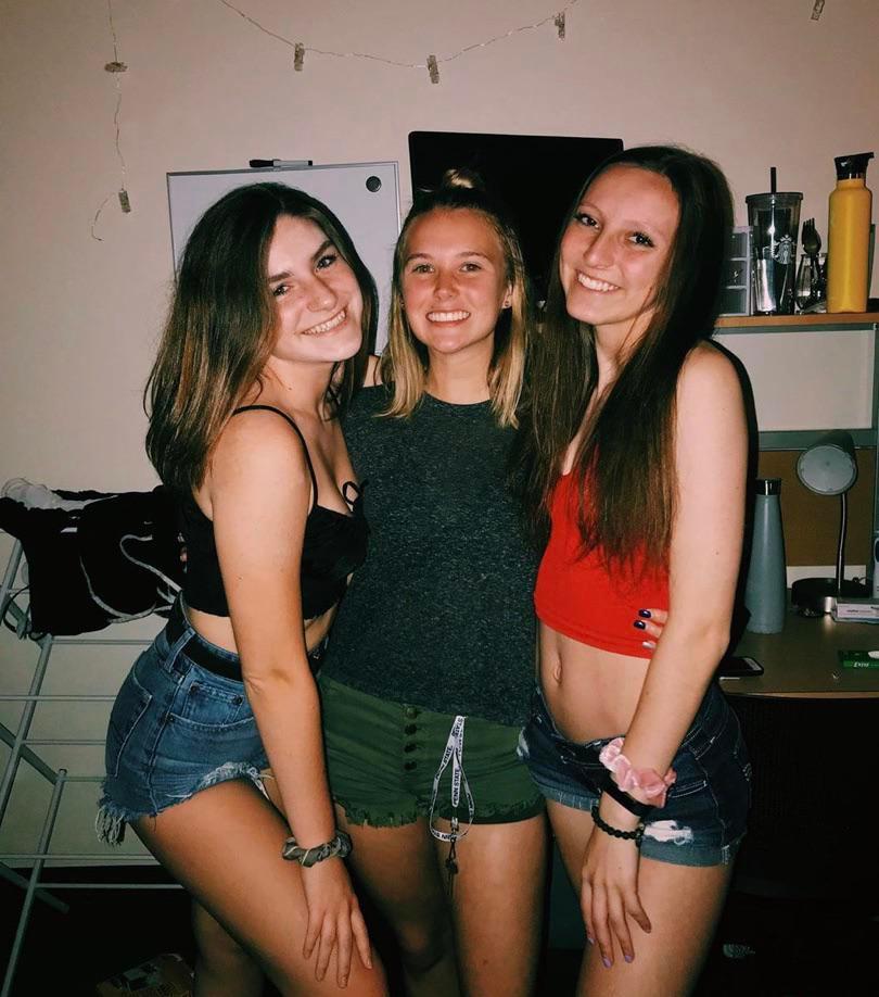 basic college girls | Scrolller