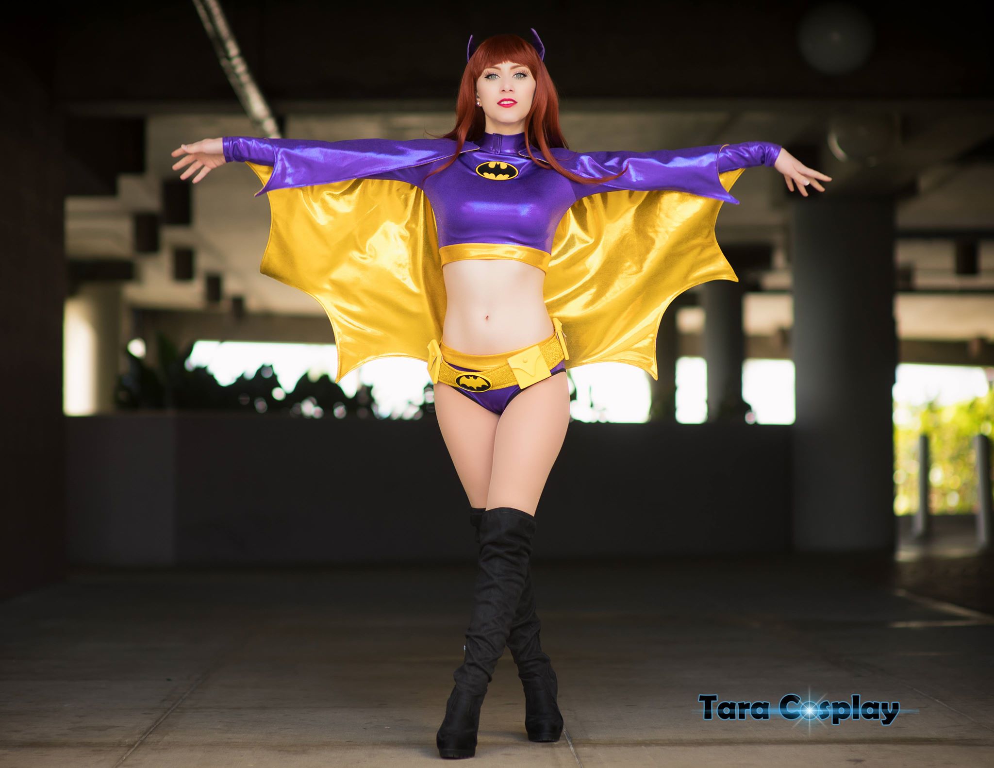 Batgirl by @taranicoleazarian | Scrolller