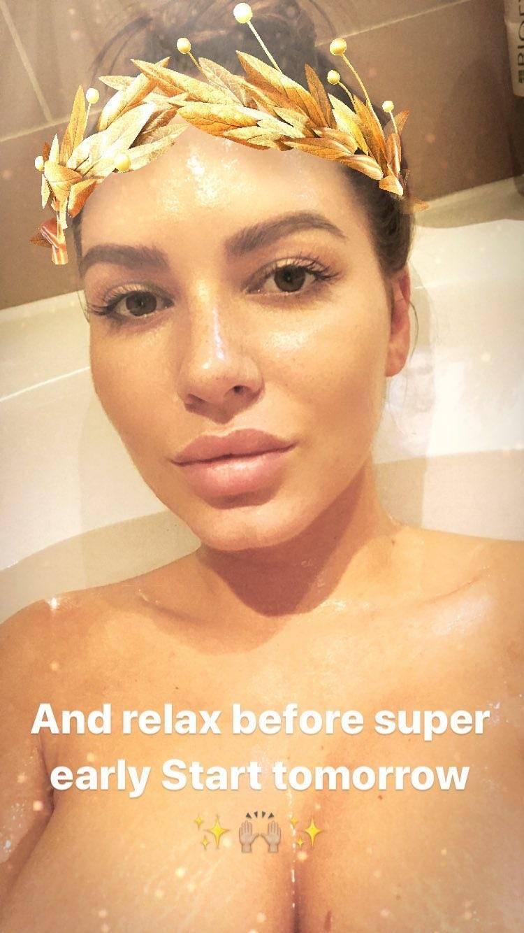 Bath time | Scrolller