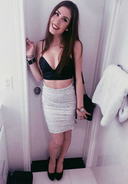 Bathroom Pose | Scrolller