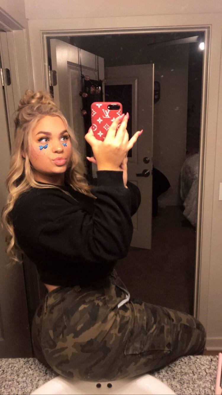 Bathroom tease (iktr) | Scrolller