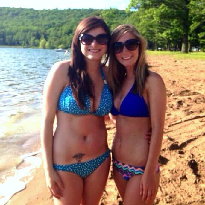 Beach pair | Scrolller