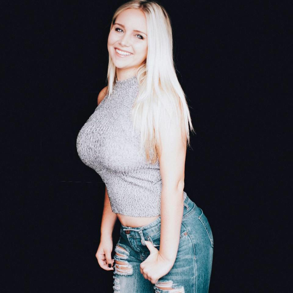 Just a simple girl... | Scrolller