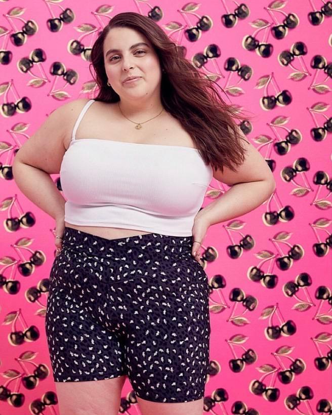 Beanie Feldstein looks so nice and thick | Scrolller