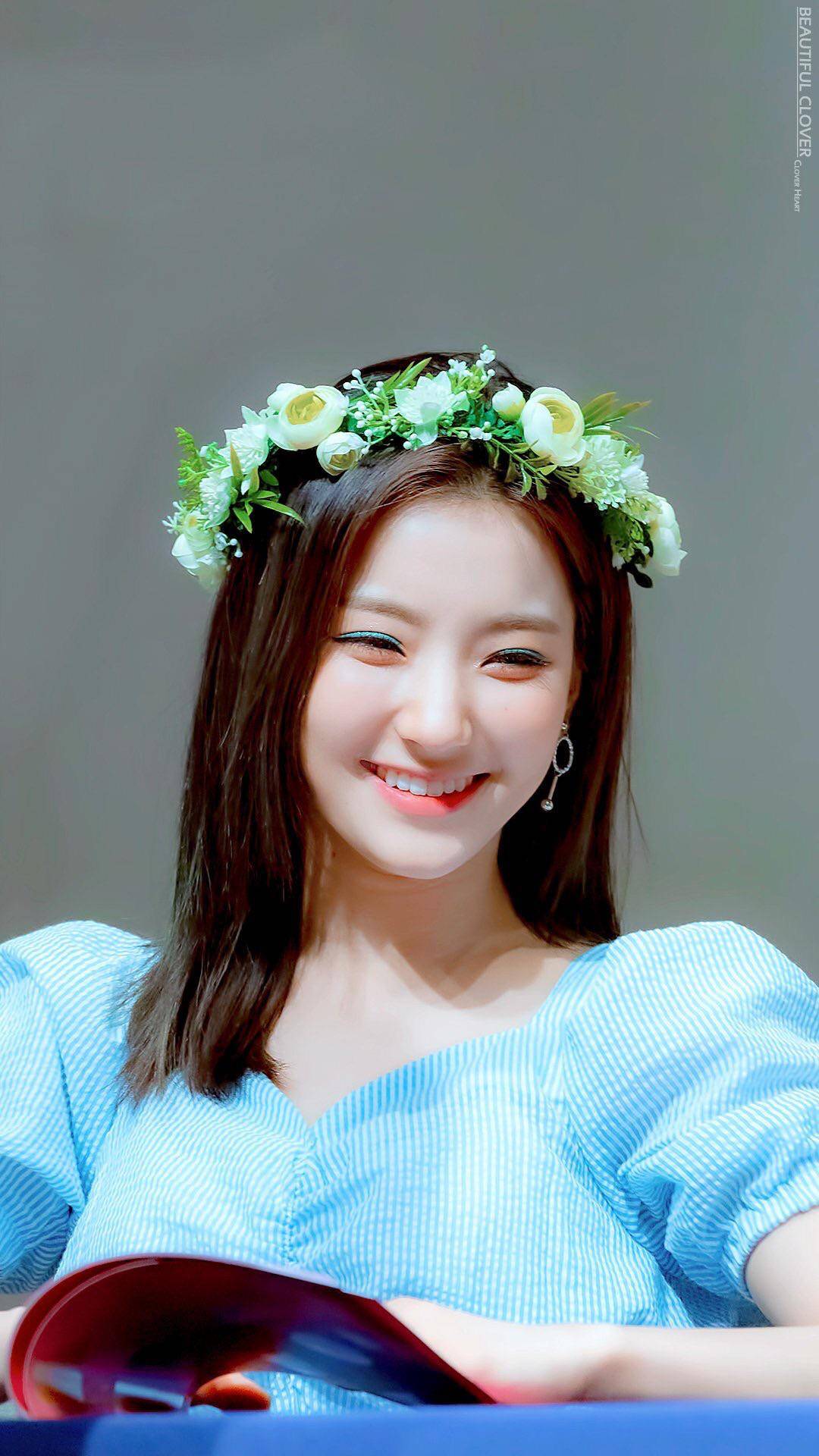 Beautiful Angel | Scrolller