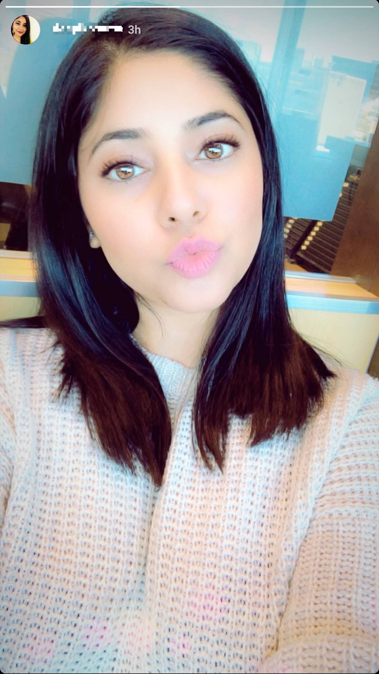 Beautiful desi babe | Scrolller