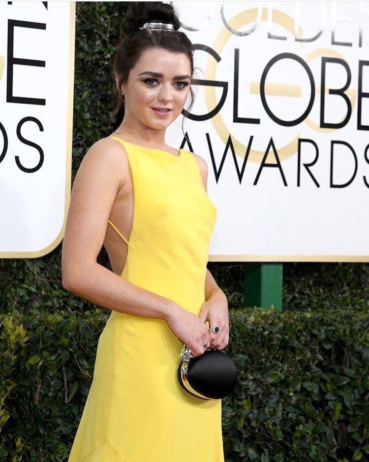 Beautiful in yellow | Scrolller