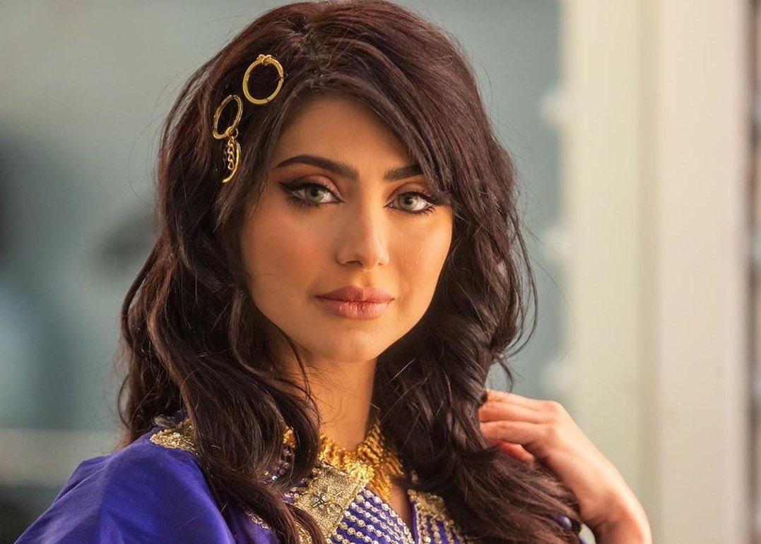 Beautiful Model | Scrolller