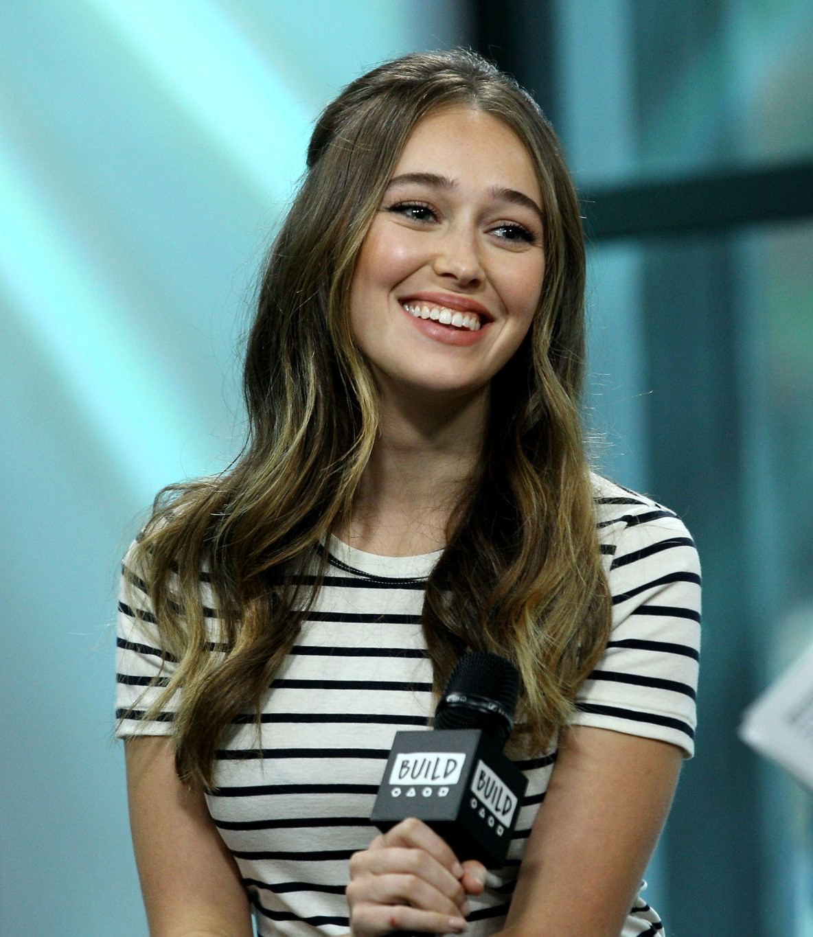 Beautiful Smile | Scrolller