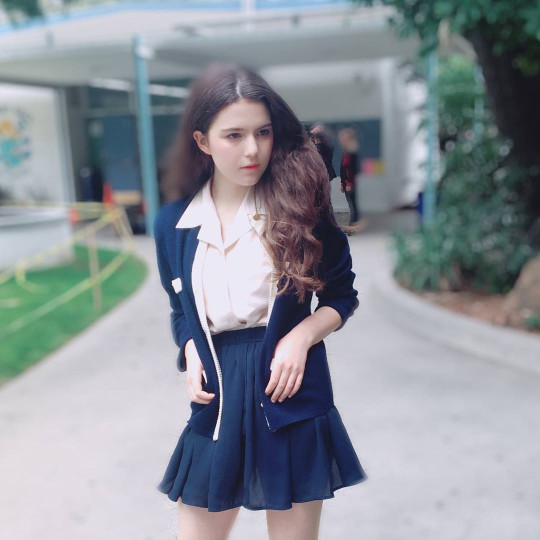 Becca - Pretty Schoolgirl | Scrolller