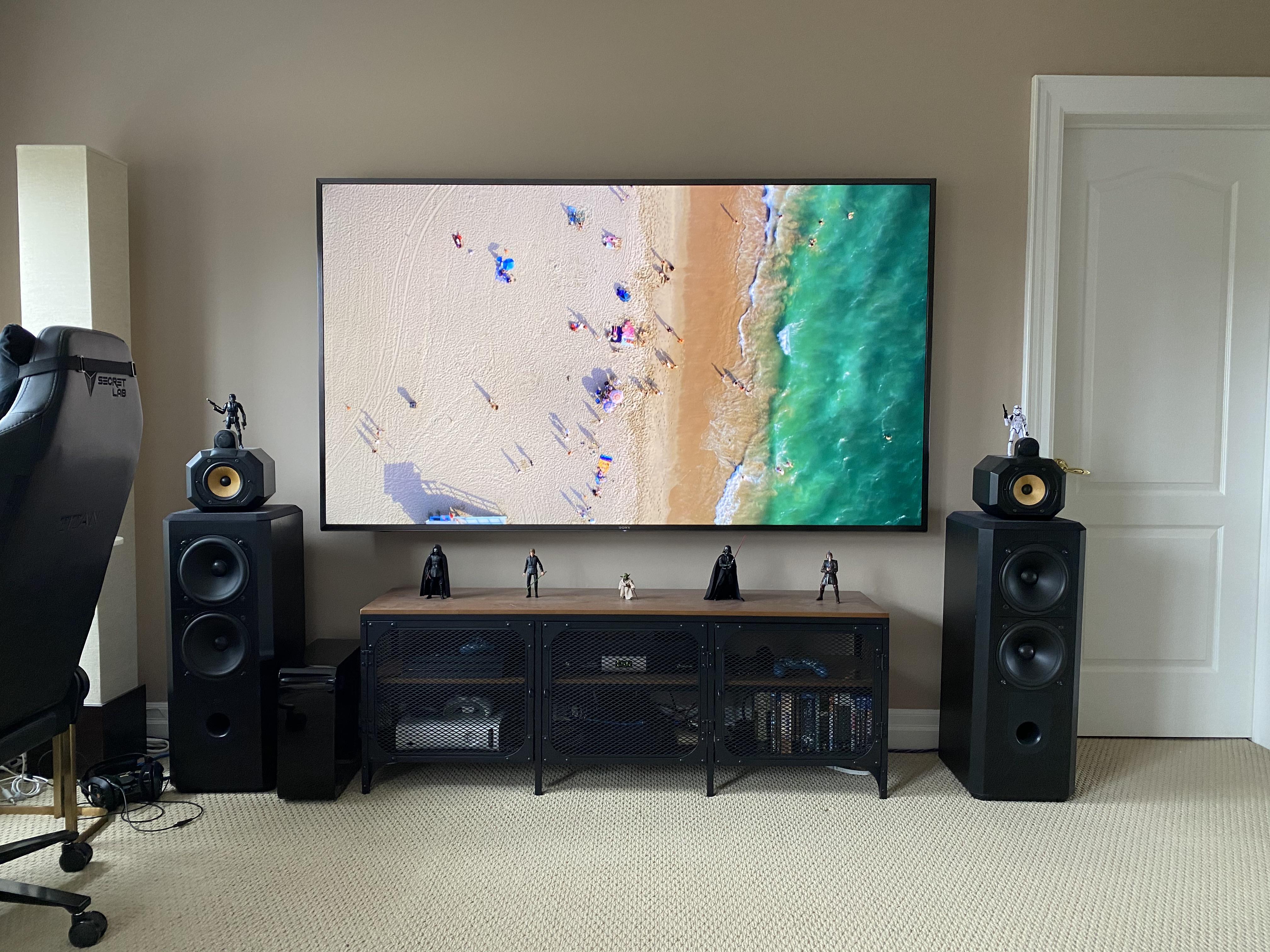 Bedroom TV Setup | Scrolller