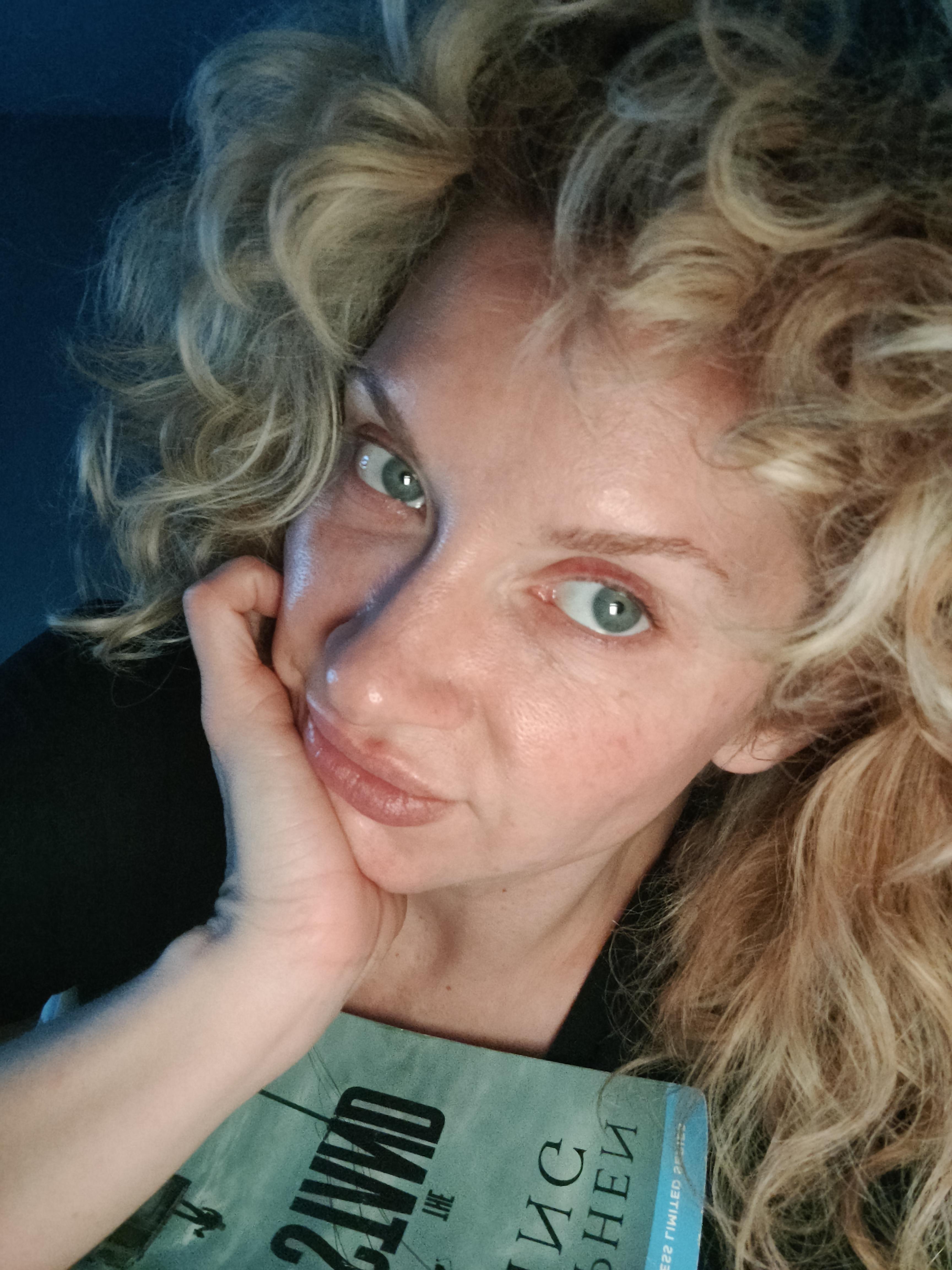 Bedtime reading | Scrolller