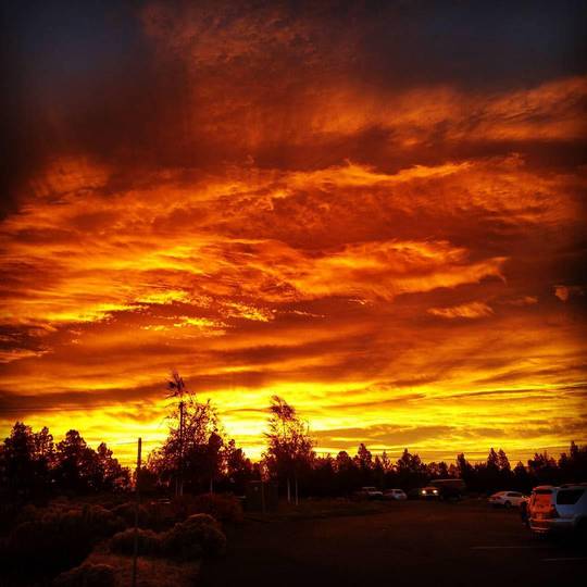 Bend Oregon. Before work | Scrolller