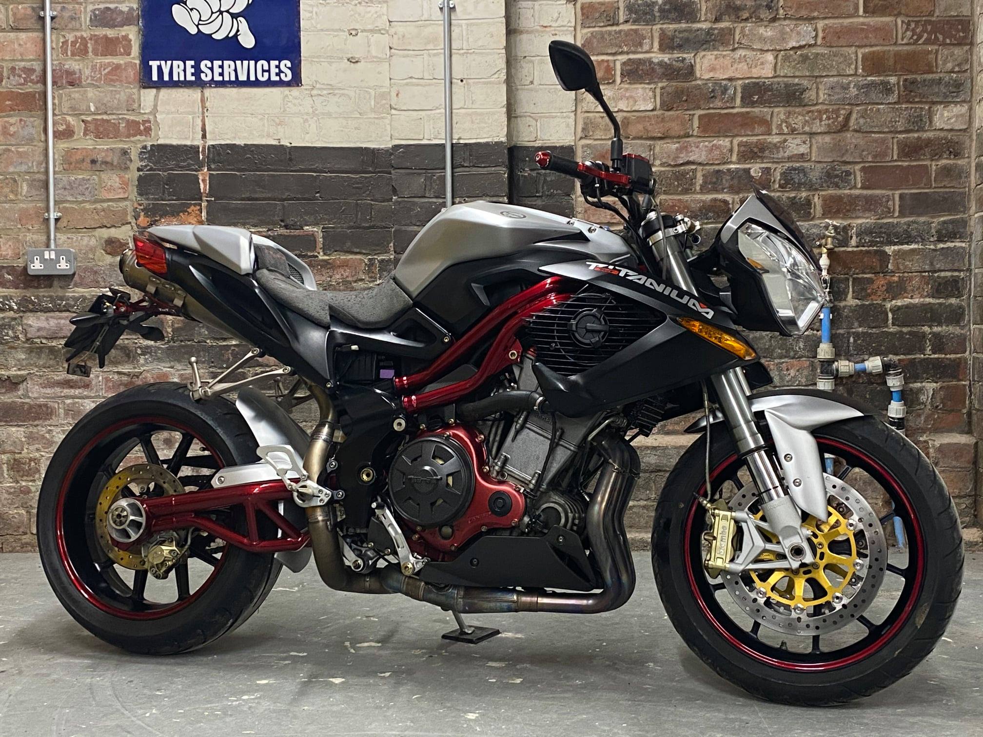 Benelli TNT 1130 Titanium | Scrolller