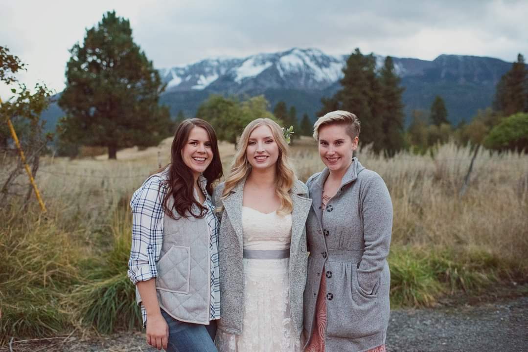 [3] Best Friends | Scrolller