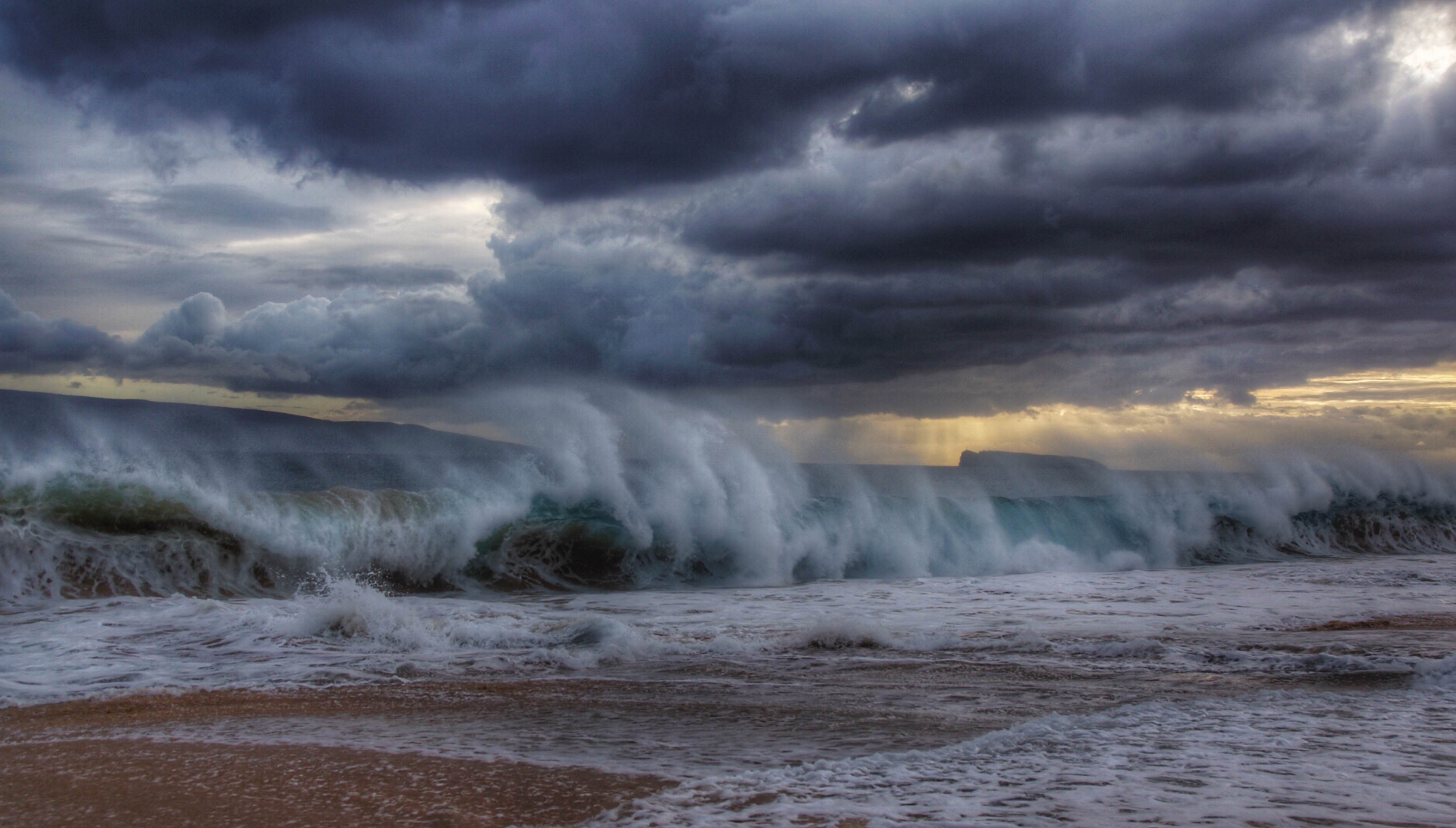 Big Beach at Makena Beach State Park; Makena, Maui, Hawaii by Athena Burns [5800 x 3300] | Scrolller