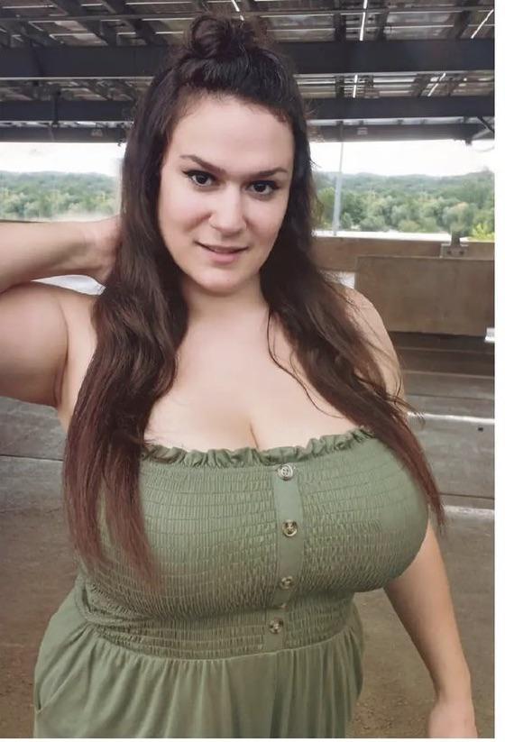 Big hangers | Scrolller