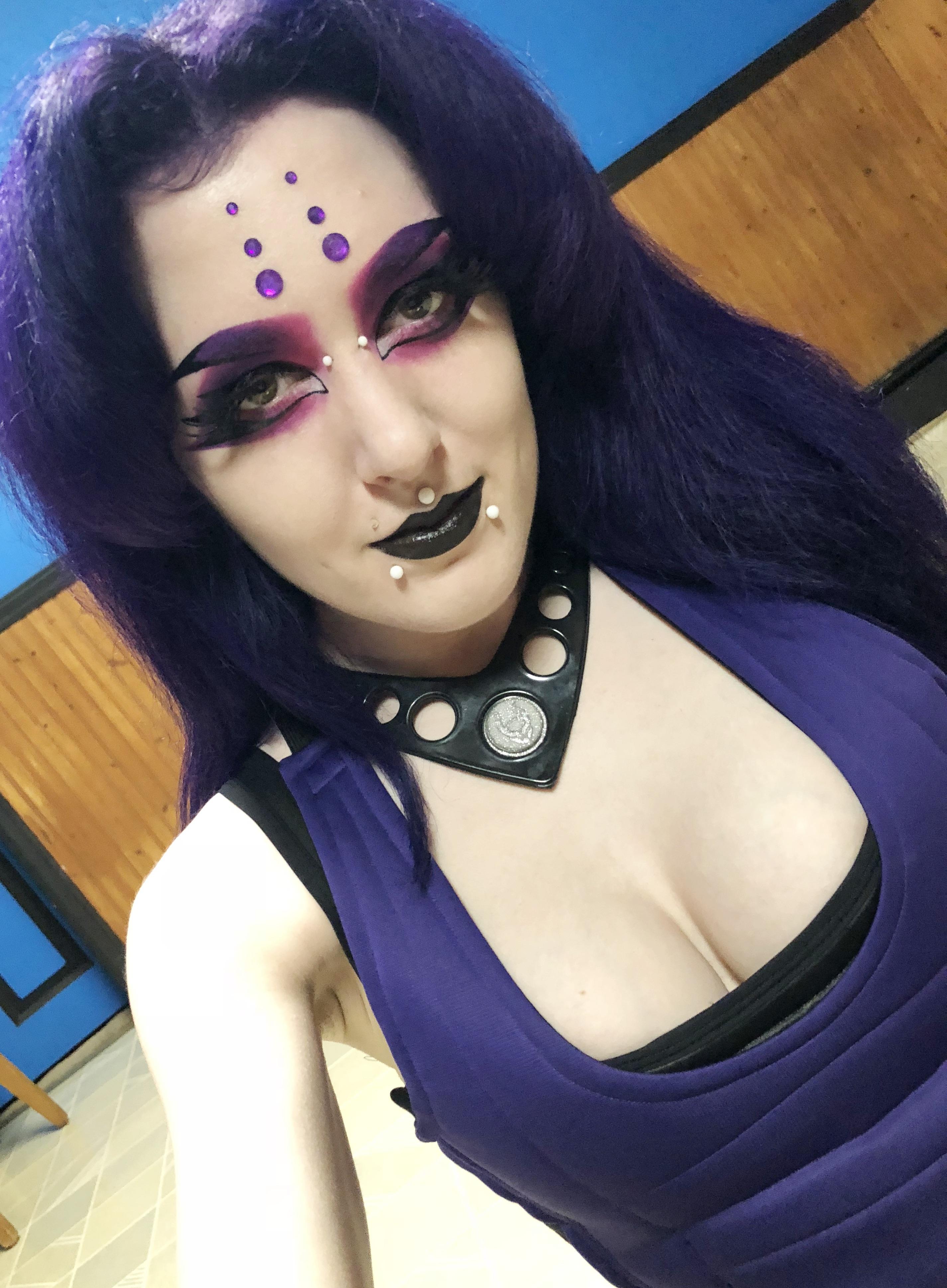Big Titty Cyber Goth GF: Elliss Seven! | Scrolller