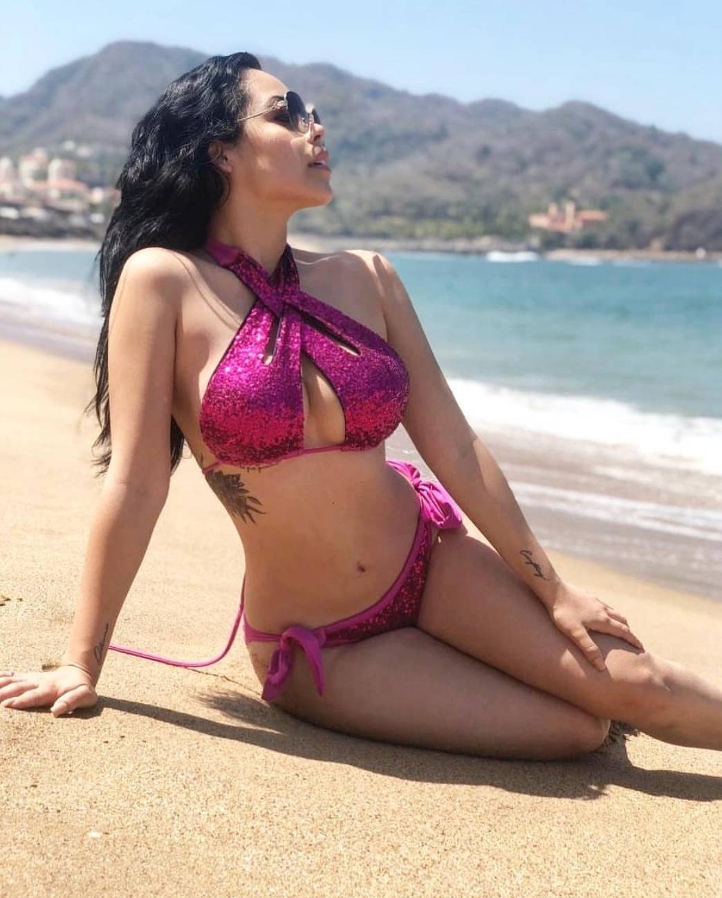 Bikini rosa | Scrolller