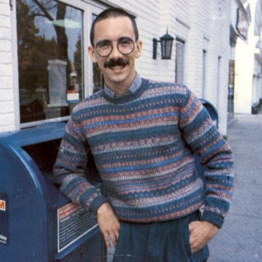 Bill Watterson In His Old Hometown (1980s) | Scrolller