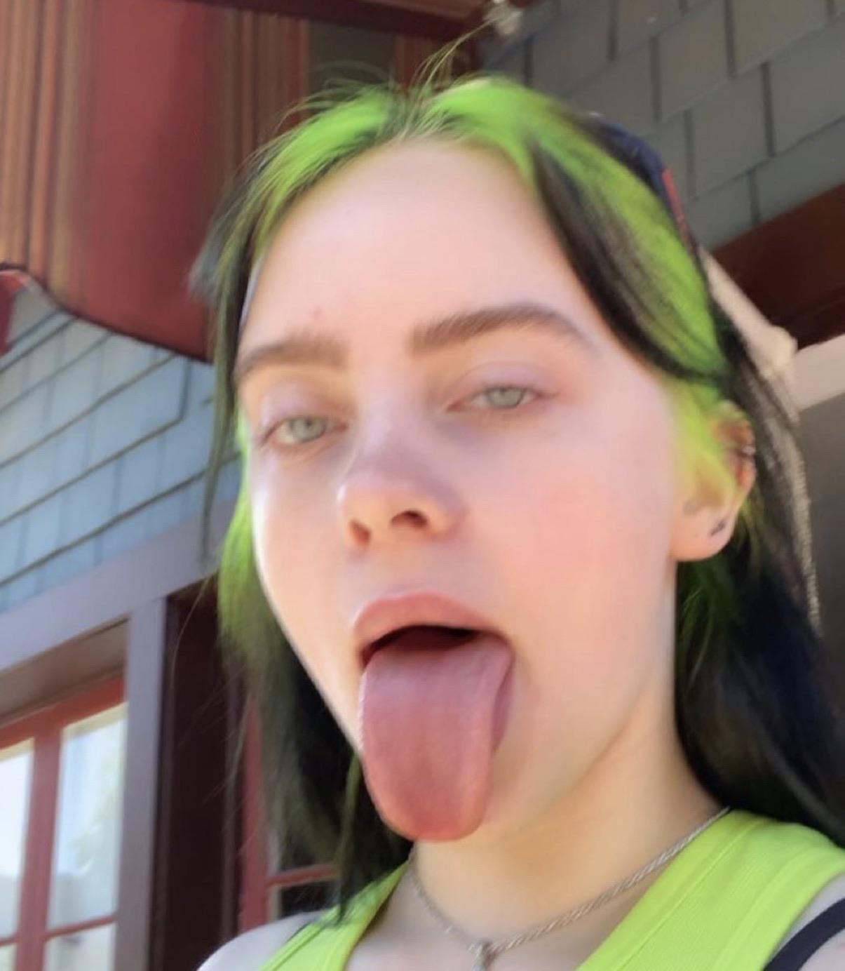 Billie Eilish | Scrolller