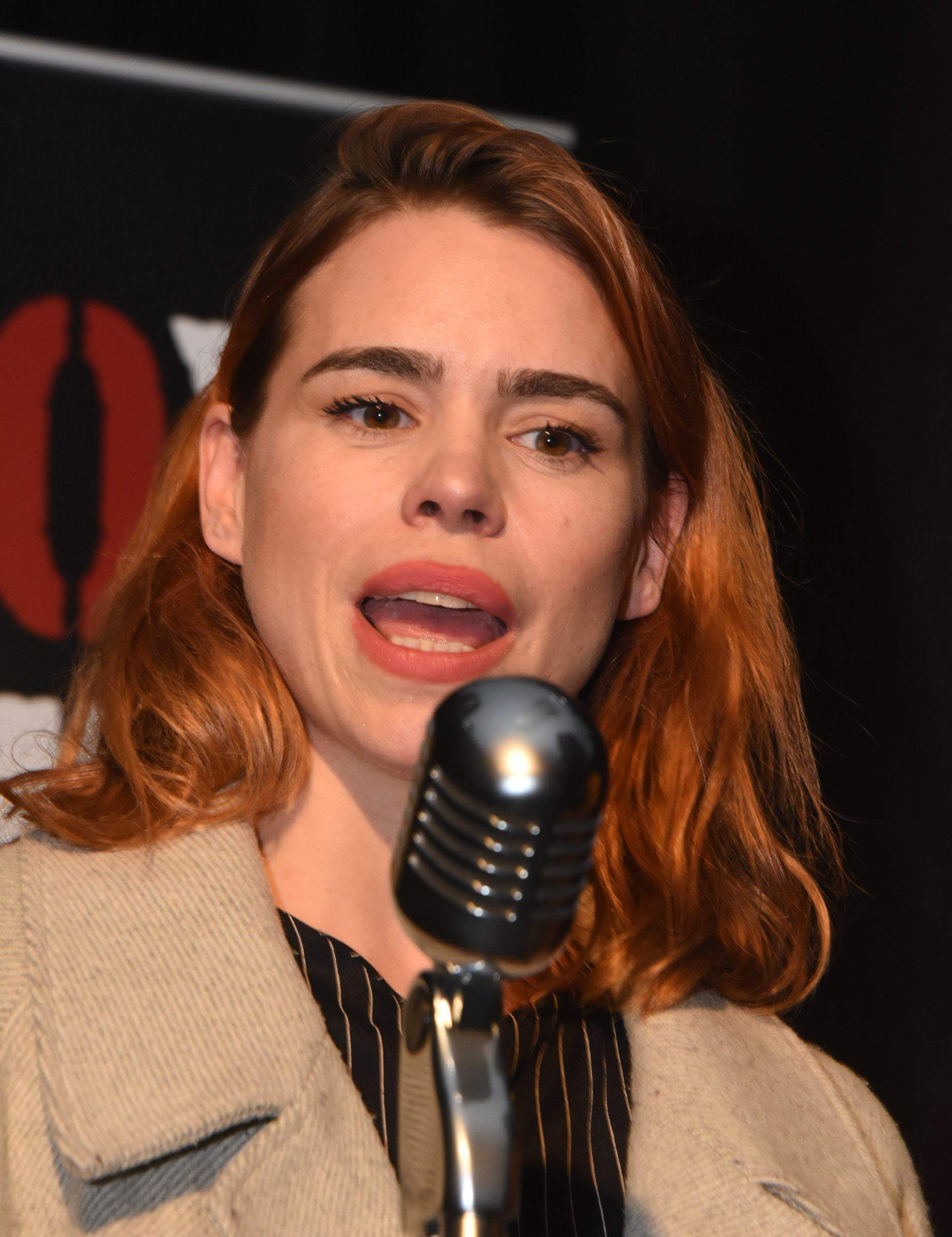 Billie Piper | Scrolller