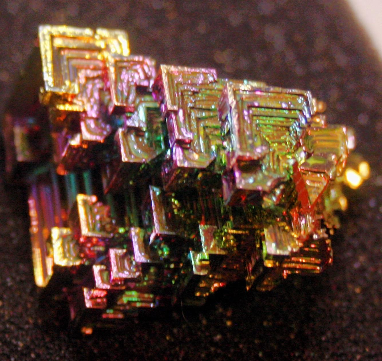 bismuth crystal | Scrolller