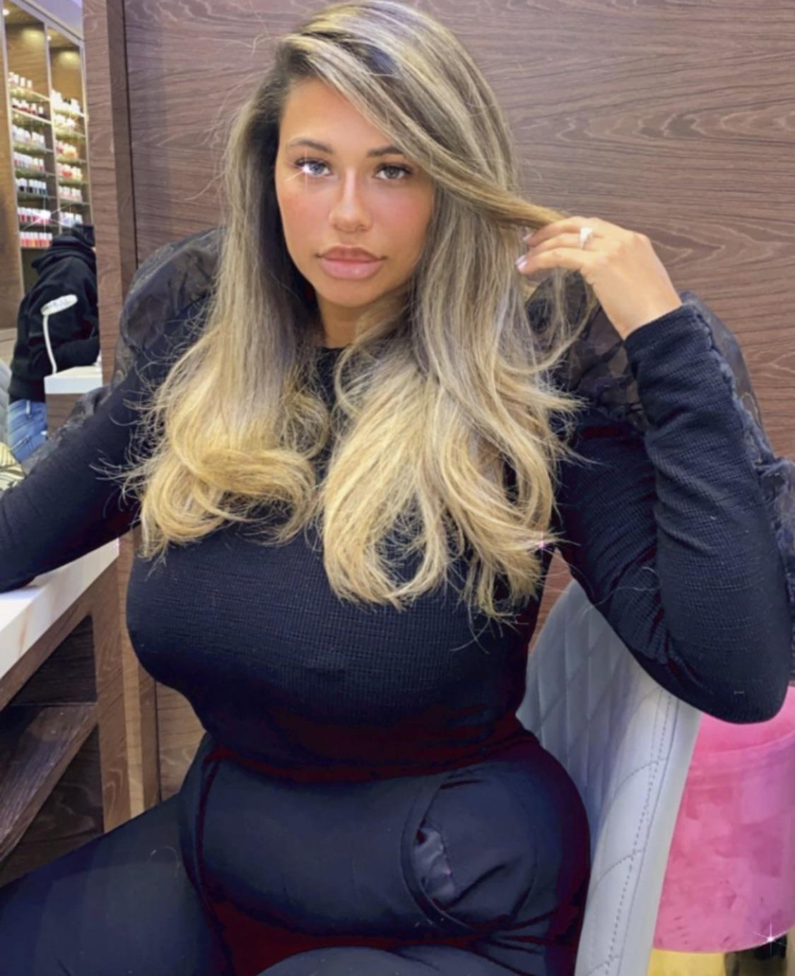 Bit chilly | Scrolller