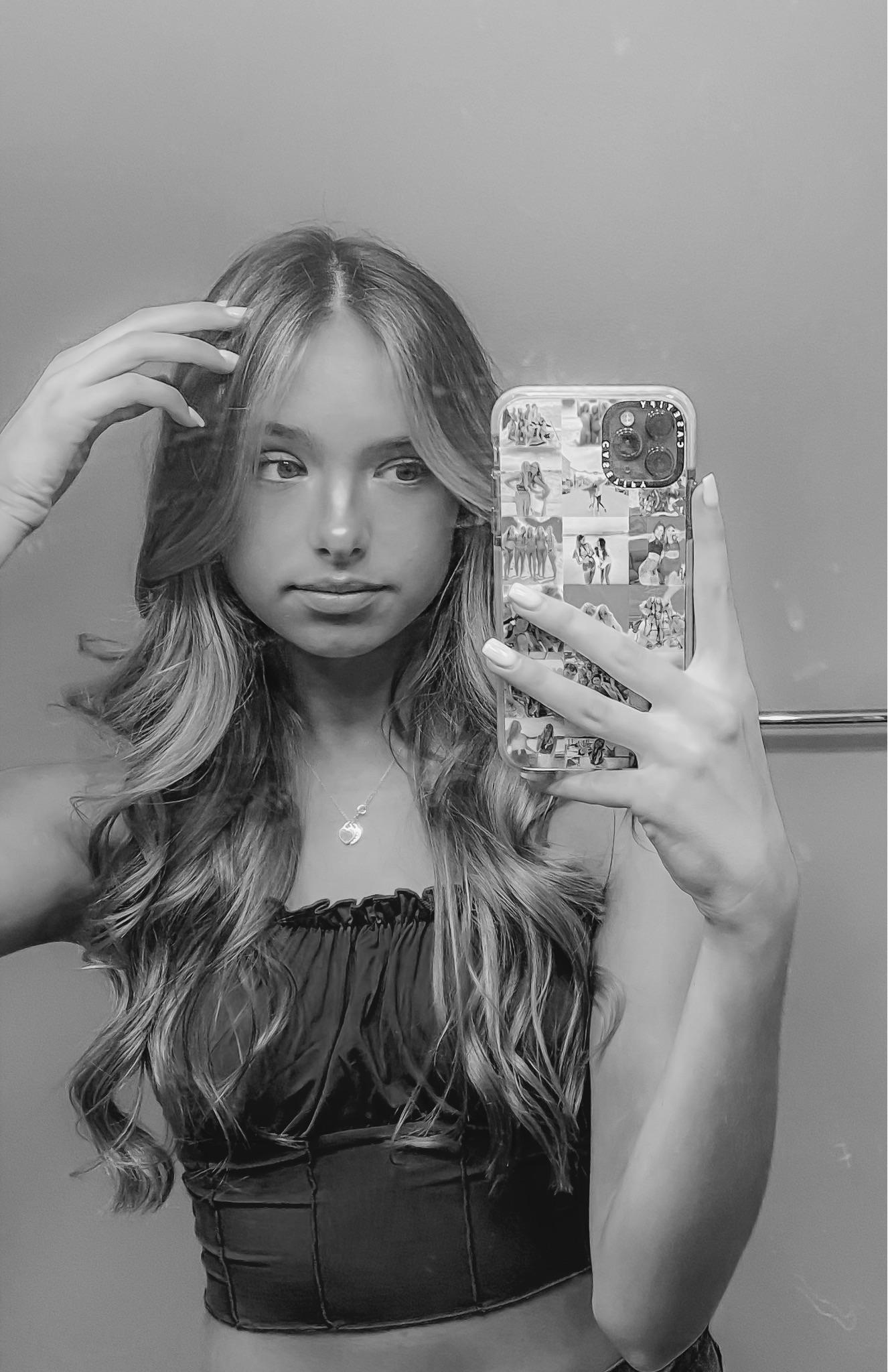 Black & White | Scrolller