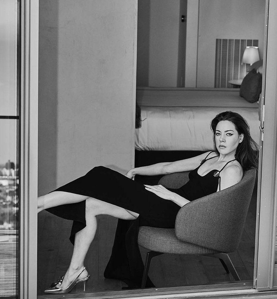 Black and White | Scrolller