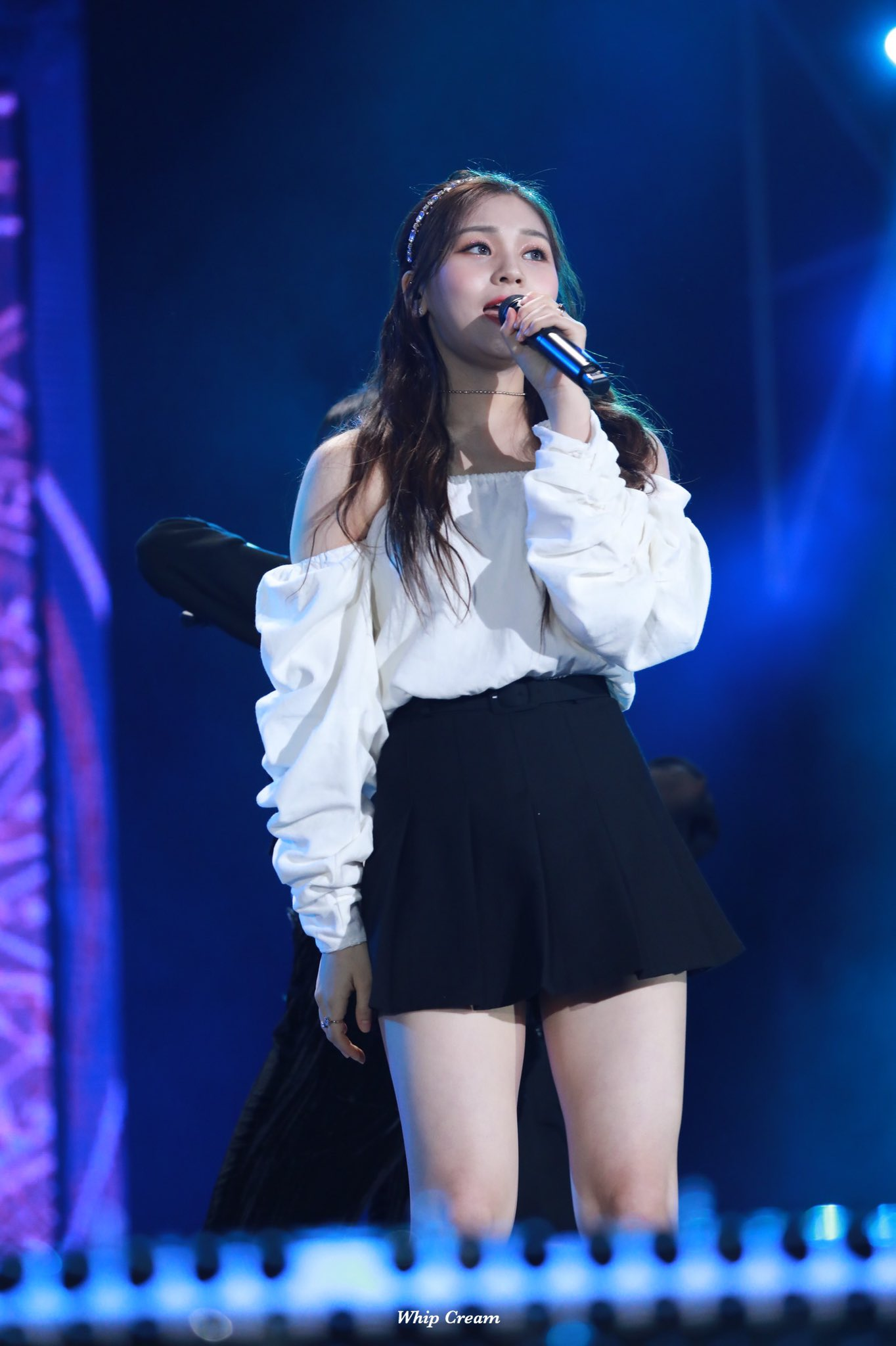 Black and White Umji | Scrolller
