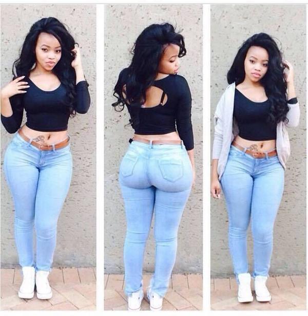 Black chick with a big ole booty | Scrolller