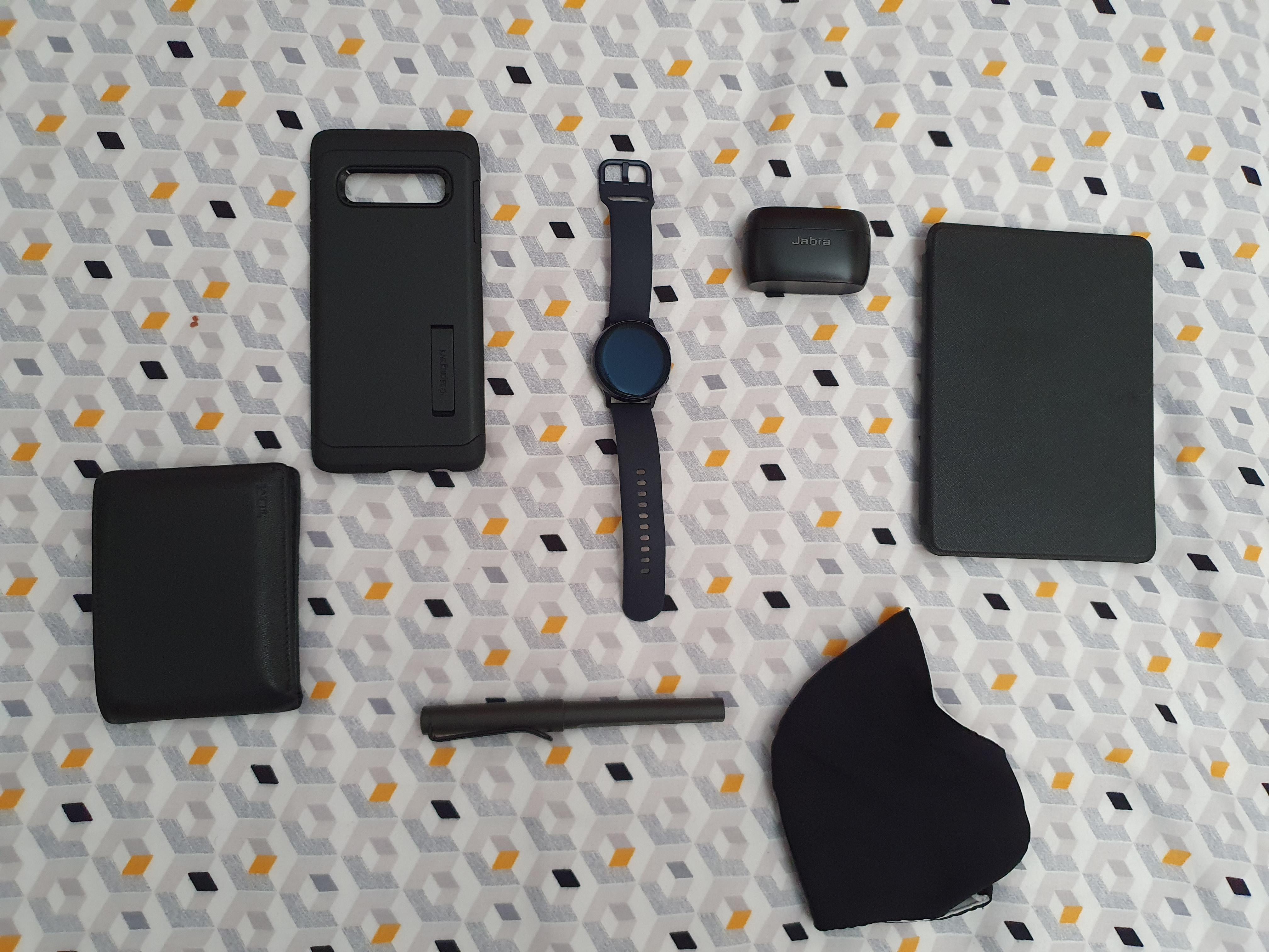 Blackout theme EDC | Scrolller