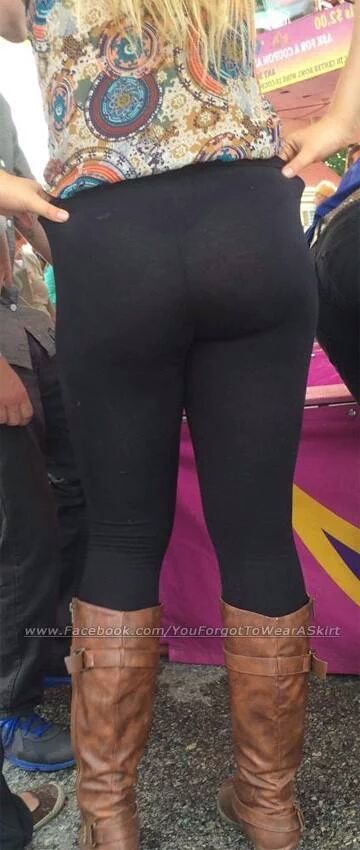 Blonde Scrolller