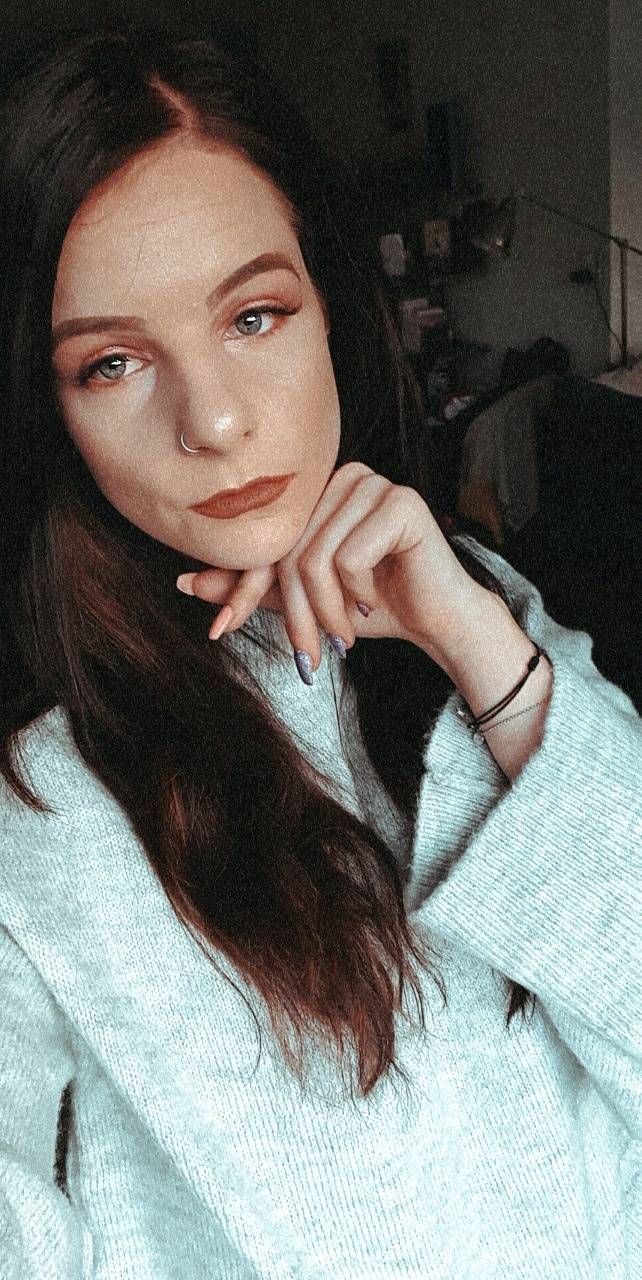 Blue eyed babe | Scrolller