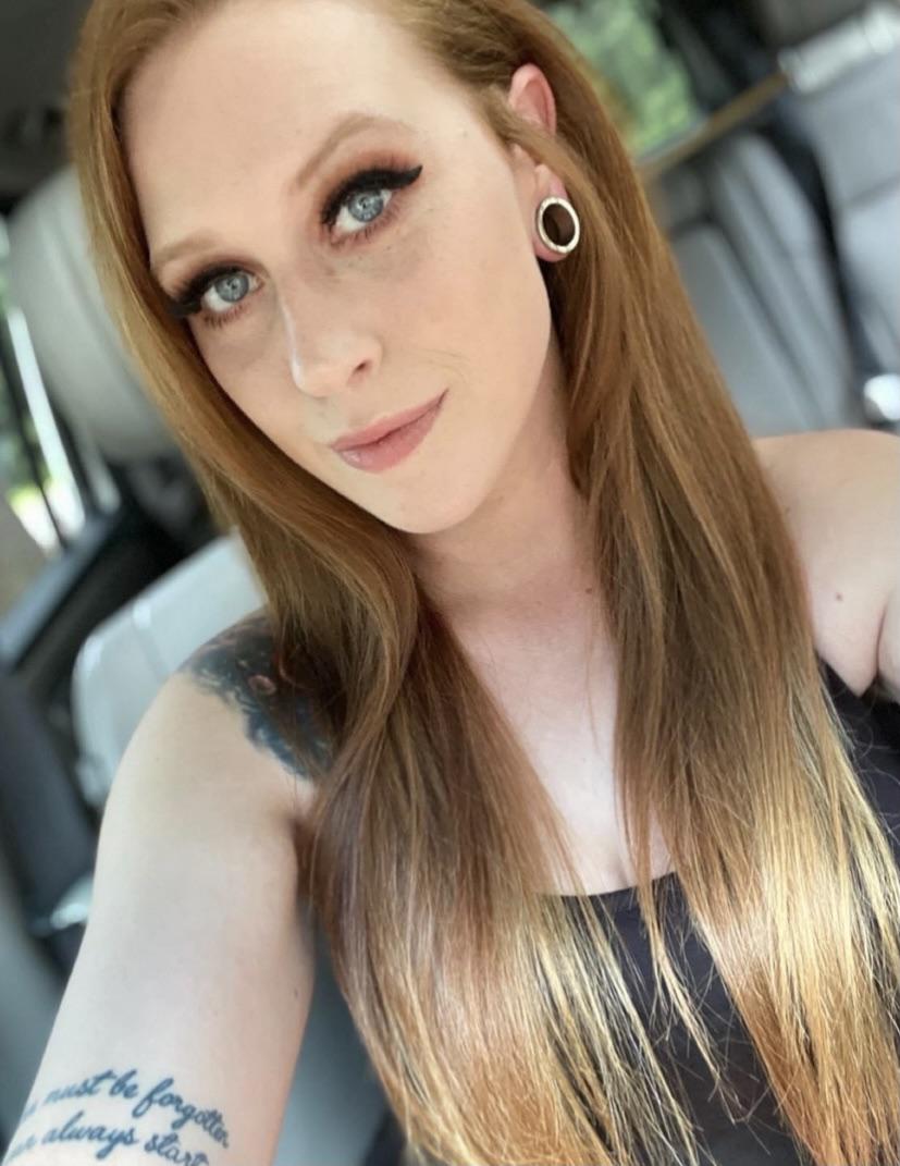 Blue Eyed Ginger ♥️ Scrolller