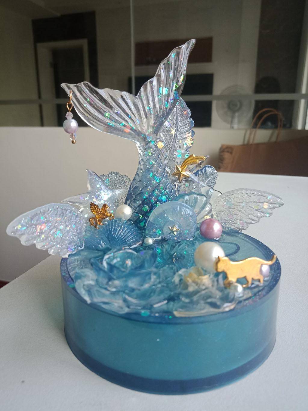 Blue mermaid resin craft | Scrolller