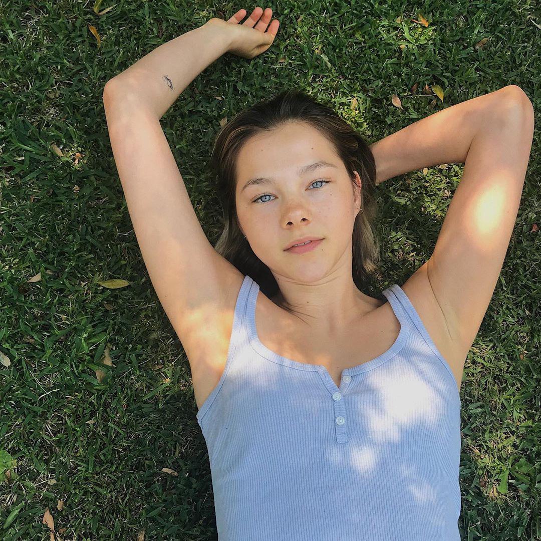 Blue tank top 1 | Scrolller