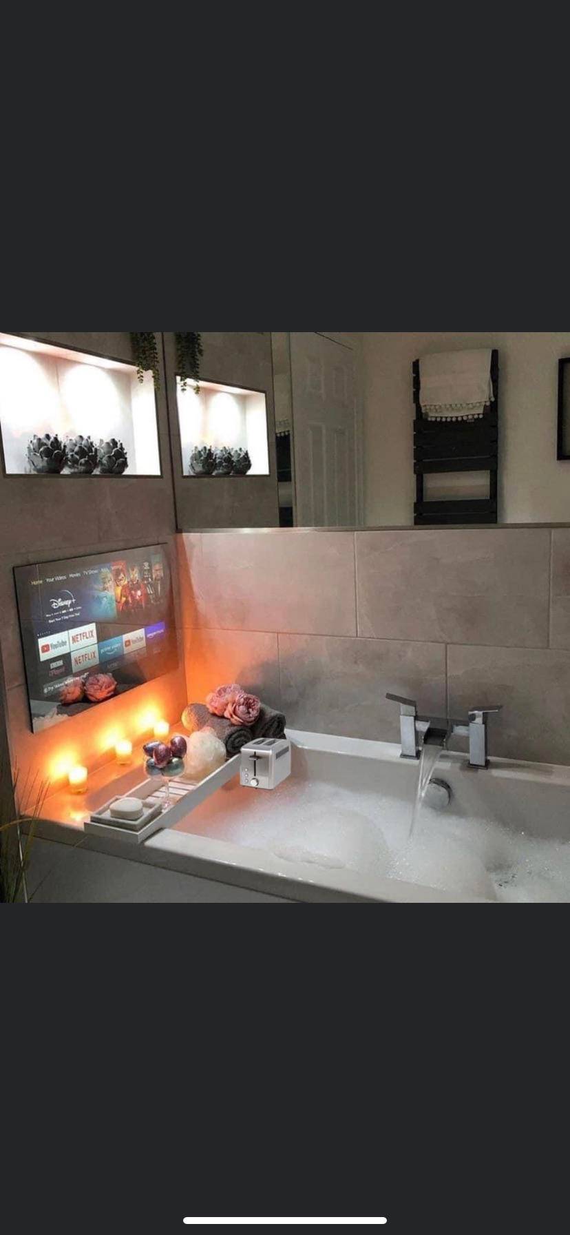 Blursed_Bath | Scrolller