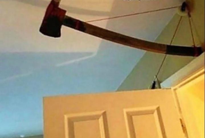 Blursed_door | Scrolller