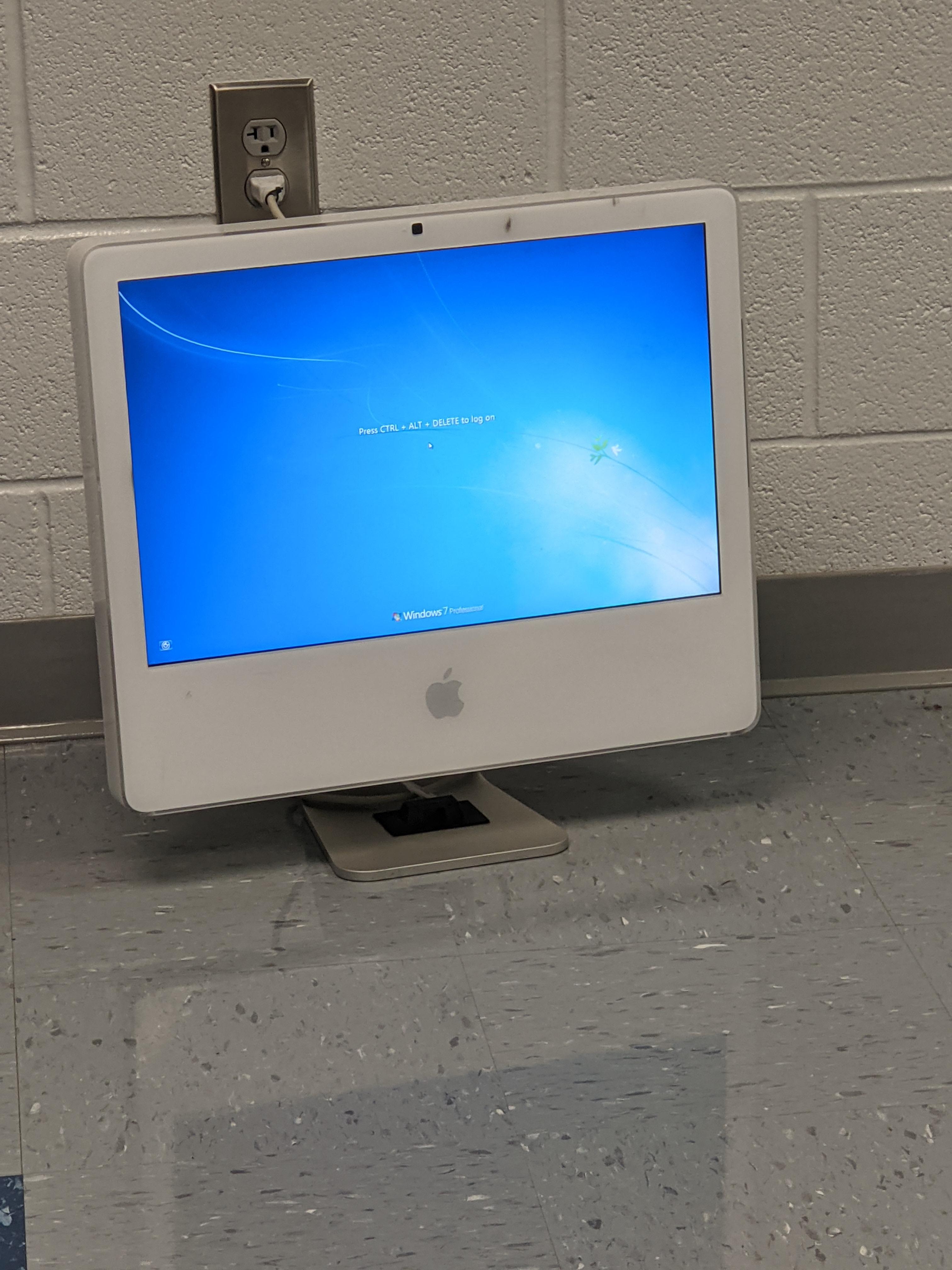 Blursed_Mac | Scrolller